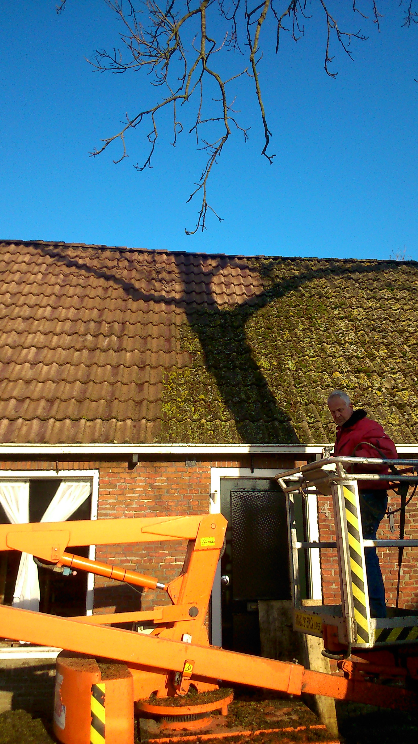 Werk aan de buitenkant, de gevel en het dak - Zoektocht Friesland